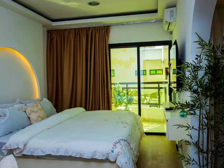 Studio Moderne Et Cosy à La Riviera 4, Clim & Wifi - Abidżan