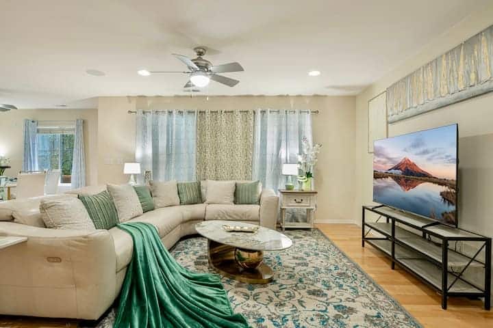 Rd1: Br Bath On Main, Ac, Fenced - Sammamish, WA