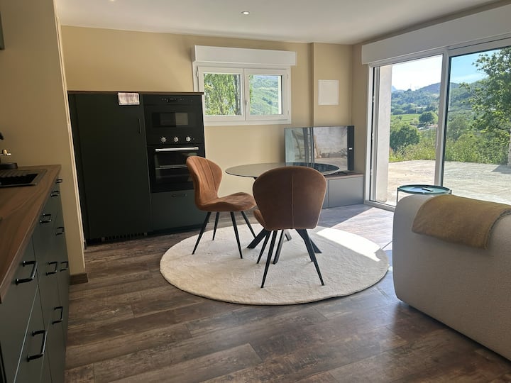 Appartement Chaleureux à Urrugne, En Campagne - Urrugne