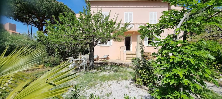 Appartement Ile Rousse Rez-de-chaussée D'une Villa - L'Île-Rousse