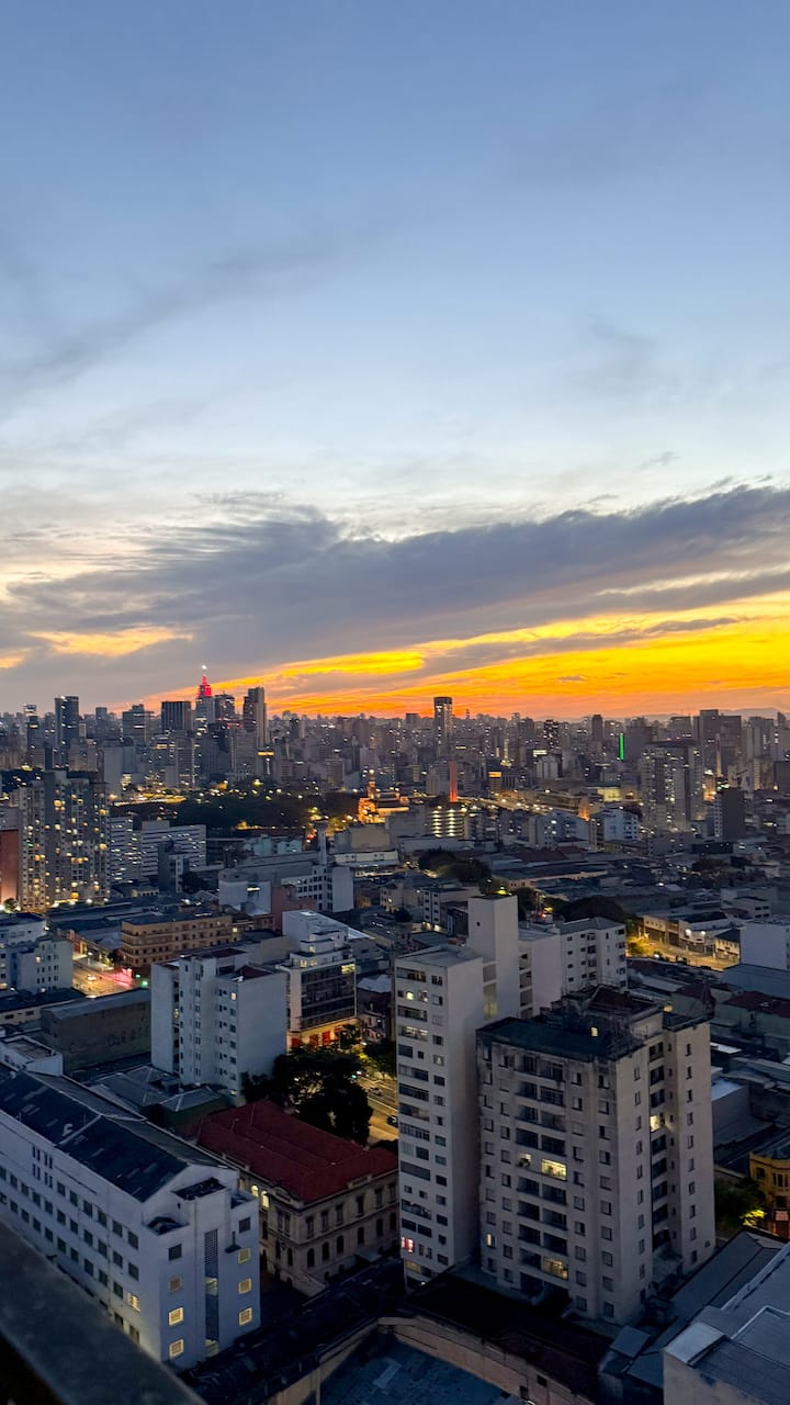 Apê Vista Para Cidade |Piscina| Academia |16•andar - Liberdade