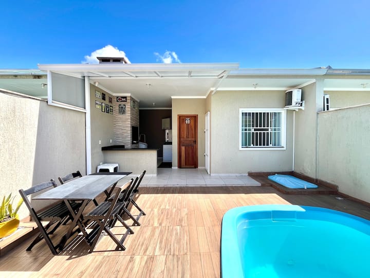 Casa Com Piscina Para Locação Em Guaratuba - Guaratuba