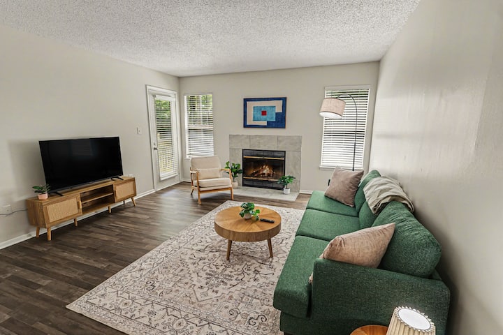 Quiet & Relaxing 2br | King Bed Near Uab/hospitals - Hoover, AL