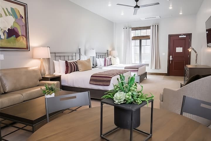 Zion Park Stay | 1 Unit | Steps From Zion National - Springdale, UT