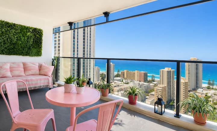 Ocean View Designer Apt Spa Wi-fi - Gold Coast