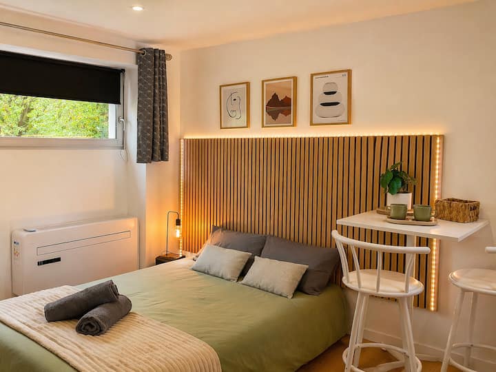 Studio Cosy Au Calme • Parking Gratuit • Fauriel - Saint-Étienne