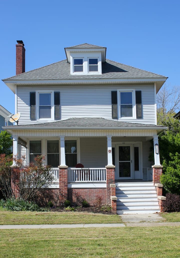 The Sandy Era - Cape Charles, VA