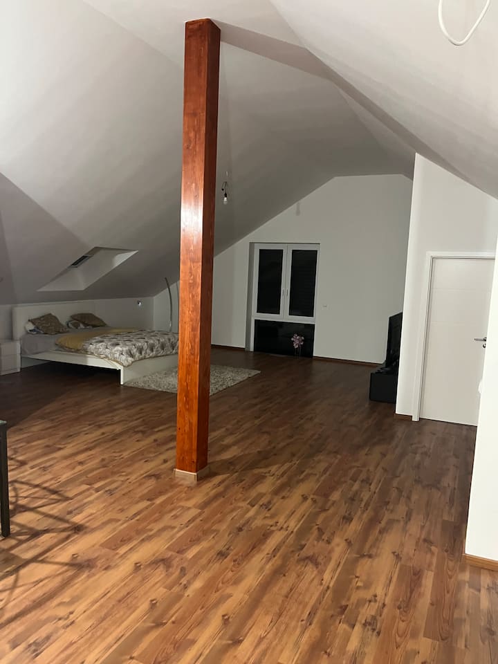 Open Space And Vibe - Just Like Our Hearts ! - Seeheim-Jugenheim