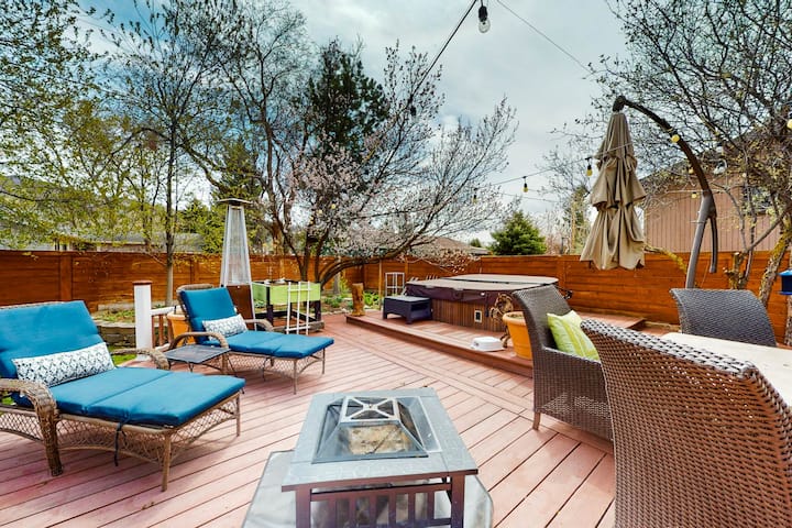 Inviting 3br With Hot Tub, Great Deck & Rec Room - Basalt, CO