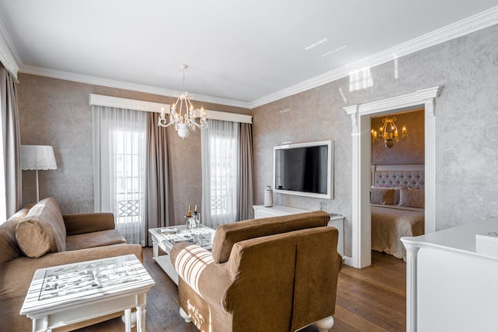Suite Room With Jacuzzi In Bodrum City Center - Bodrum