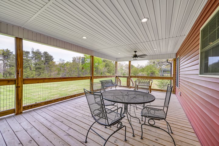 3 Mi To Nolin Lake Boat Ramp! Family Home W/ Deck - Nolin Lake State Park