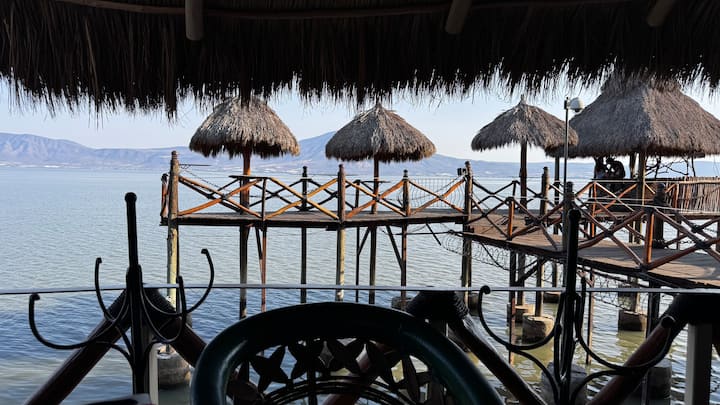 Casa Con Vista Al Lago Y Terraza Privada - Ajijic