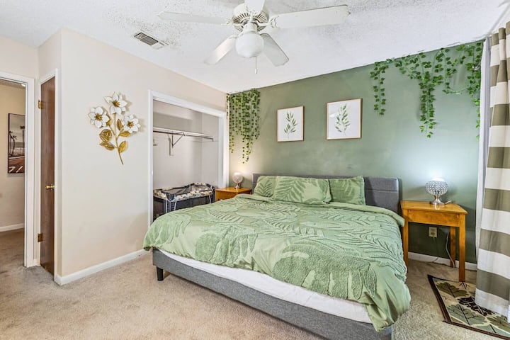 Breezy 2br Stay W/ Bbq Grill Near Okaloosa Island - Fort Walton Beach, FL