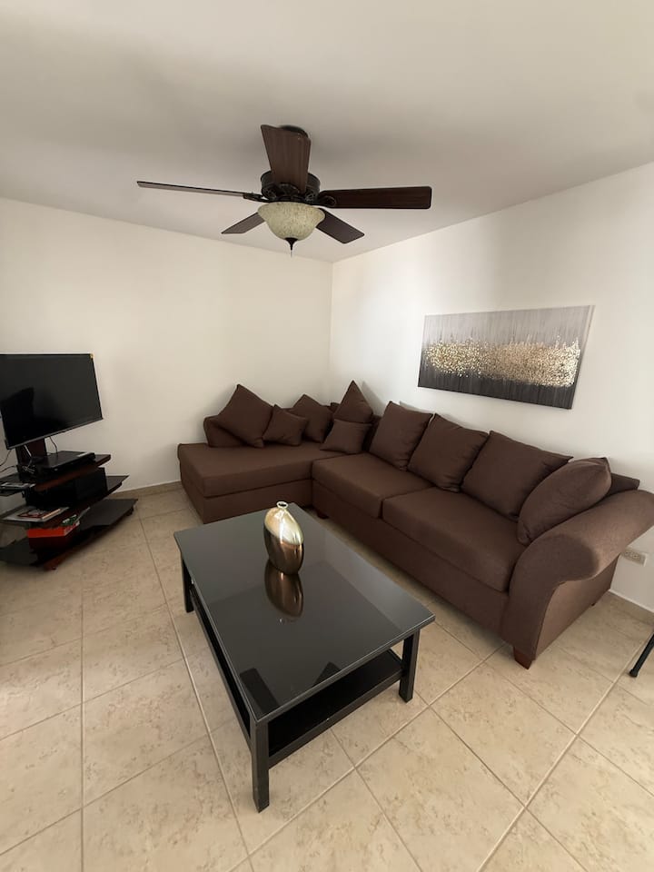 Residencia Cerca De Aeropuerto, Consulado Y Garita - Tijuana
