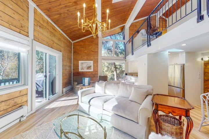 3br Mountainview 2nd-floor | Fireplace | Kitchen - Vail, CO