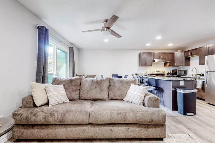 1br Mountain View Retreat With Resort Amenities - Dillon, CO