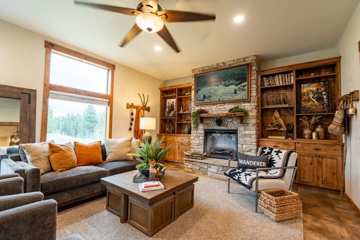 11 Acres | Hot Tub | 5 Cabin Retreat Near Ynp - Idaho (State)