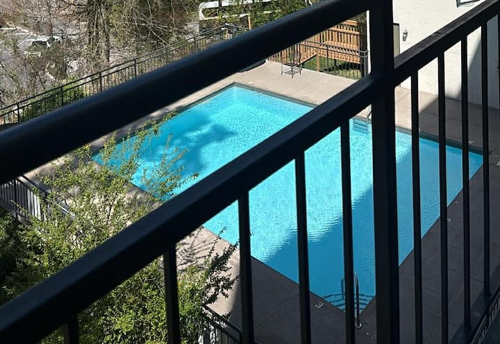 Walking Distance To Downtown Gatlinburg. - Gatlinburg, TN