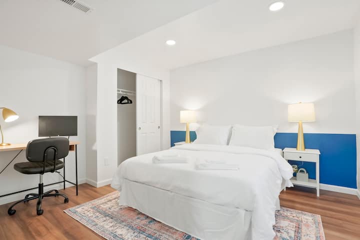 Private Queen Room W/desk | Full Kitchen | Laundry - Parker, CO
