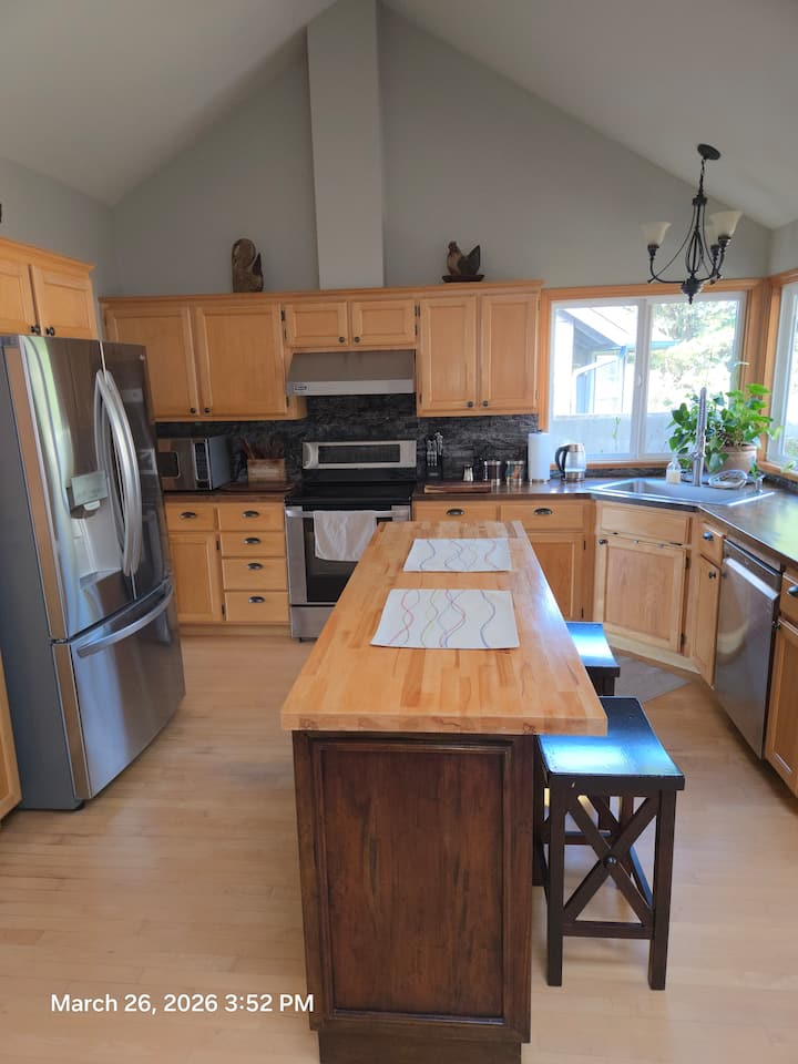 Seaview House - Crescent City, CA