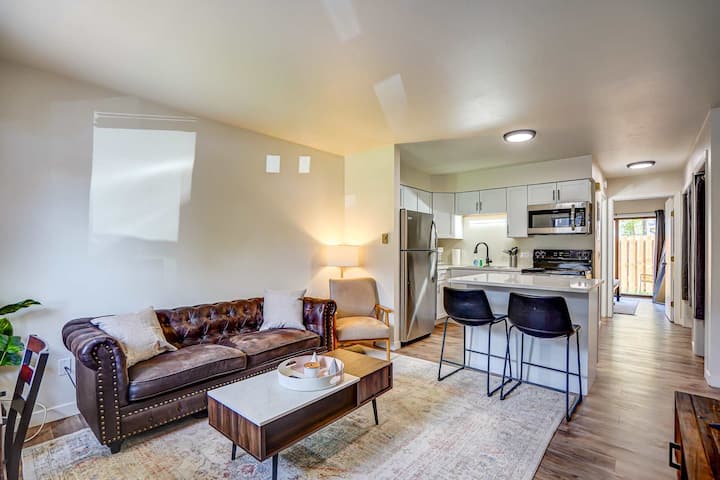 Willy Street W/ Parking, Dishwasher & Pet Friendly - Madison