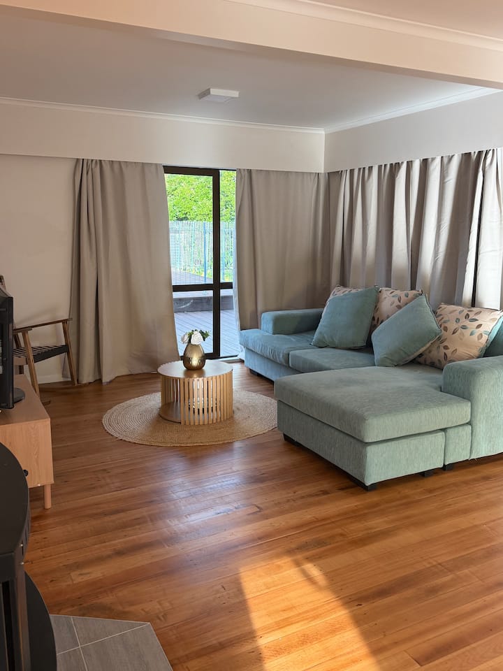 Welcome To Your Getaway In Otaihanga, Paraparaumu. - Waikanae
