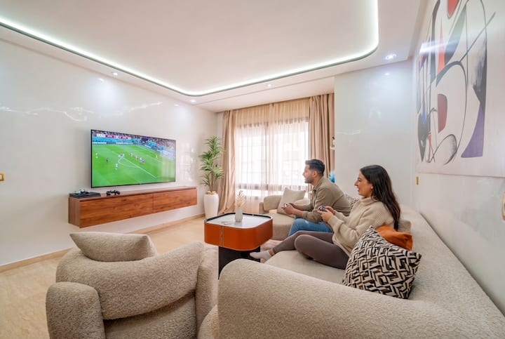 Chic & Cosy | Ps4 • Fibre • Self Check-in-netflix - Casablanca