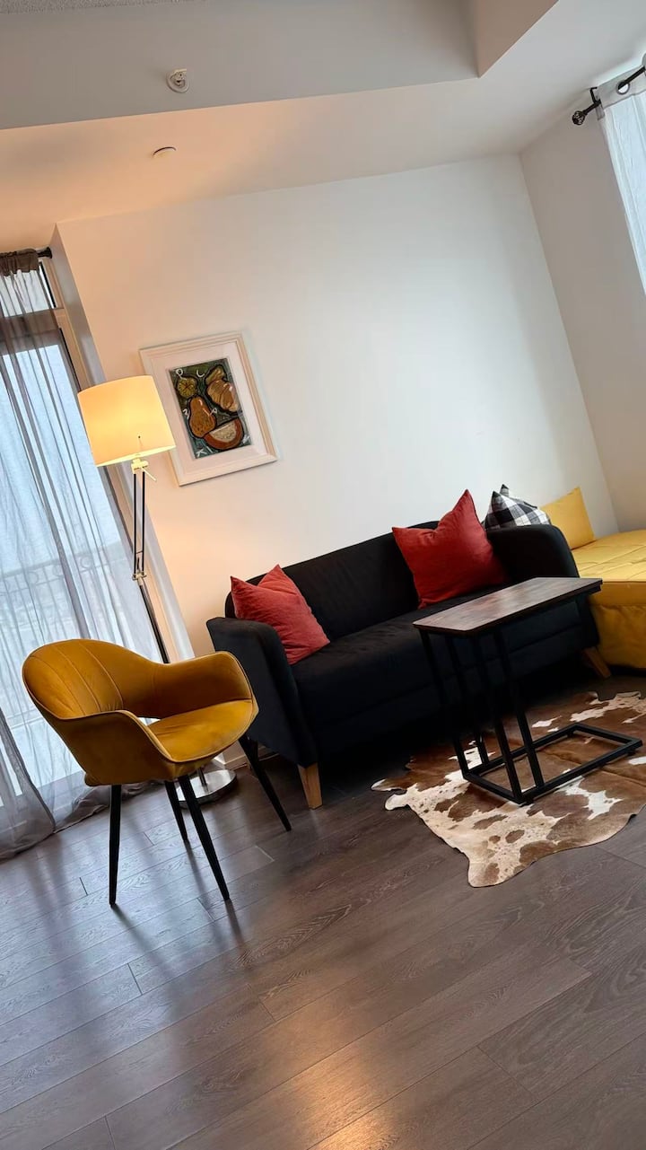 Cozy 2br/free P & Balcony/pool & Gym/dt Markham - Markham