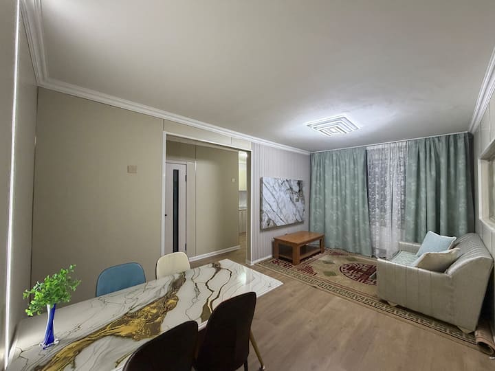 Service Apartment With Outside Enters Door. - Ulaanbaatar