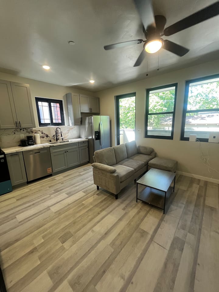 Grid Oasis Loft-walk Everywhere In Midtown - Sacramento