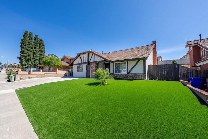 New Modern San Diego Gem | Central & Convenient - San Diego, CA