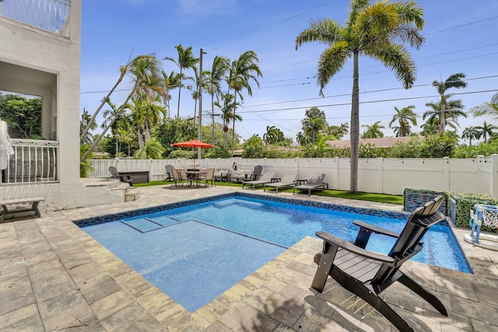 Luxury Spacious Oasis Villa 5 Min Walk To Beach - Hollywood, FL