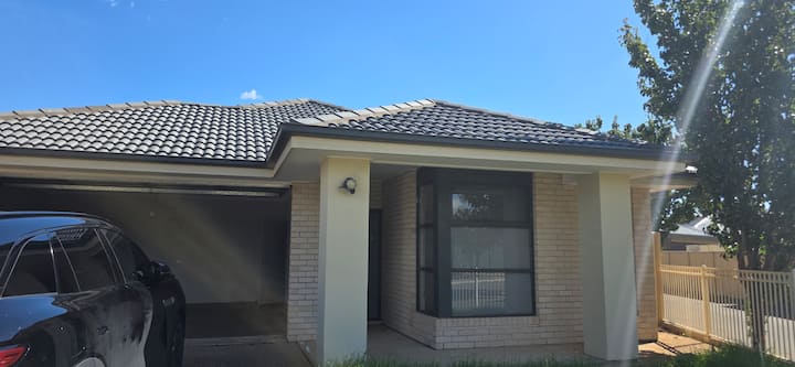Home Away From Home At The Heart Of Munno Para - One Tree Hill