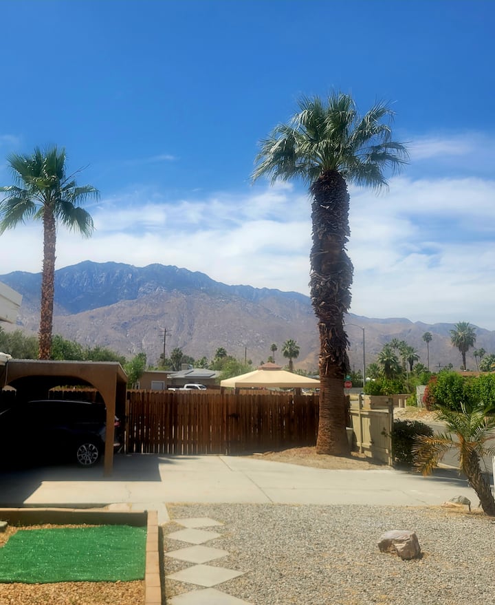 Palm Paradise| Palm Springs Getaway - Cathedral City, CA