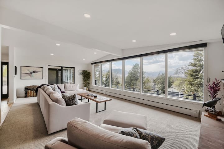 Panoramic Peaks And Ultimate Boulder Retreat - Boulder, CO
