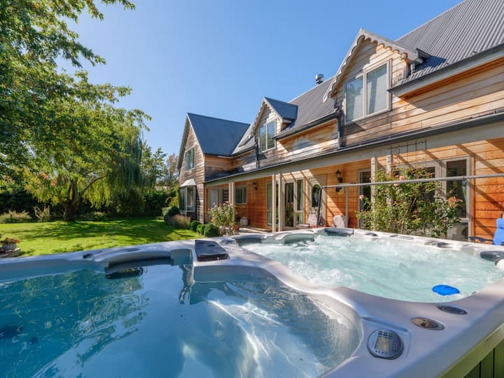 Peaceful Retreat | Spa Pool & Stunning Gardens! - Hanmer Springs