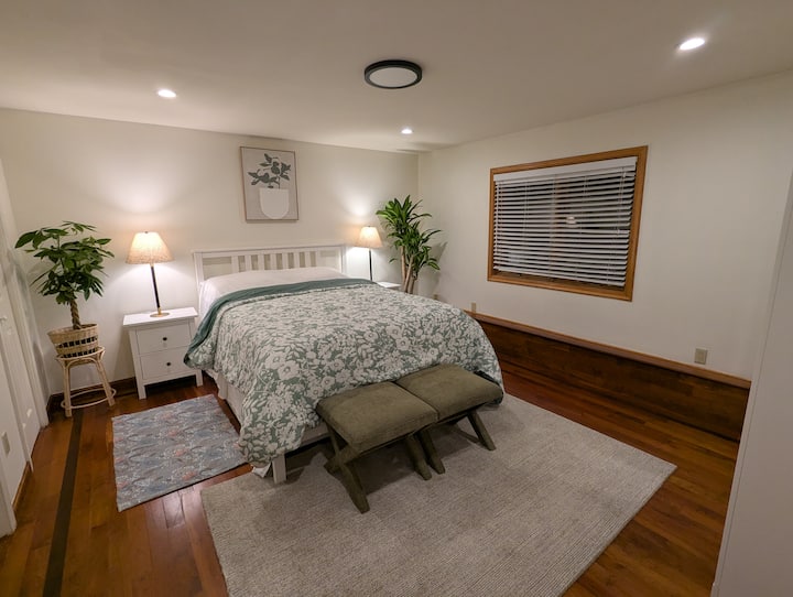 Spacious & Quiet | Fast Train To Downtown Sf - San Francisco, CA