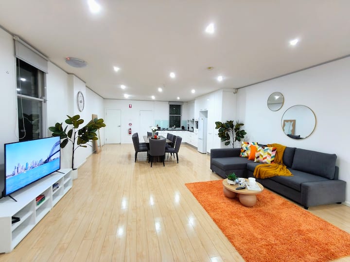 Large Central Property With Maximum Privacy - Surry Hills