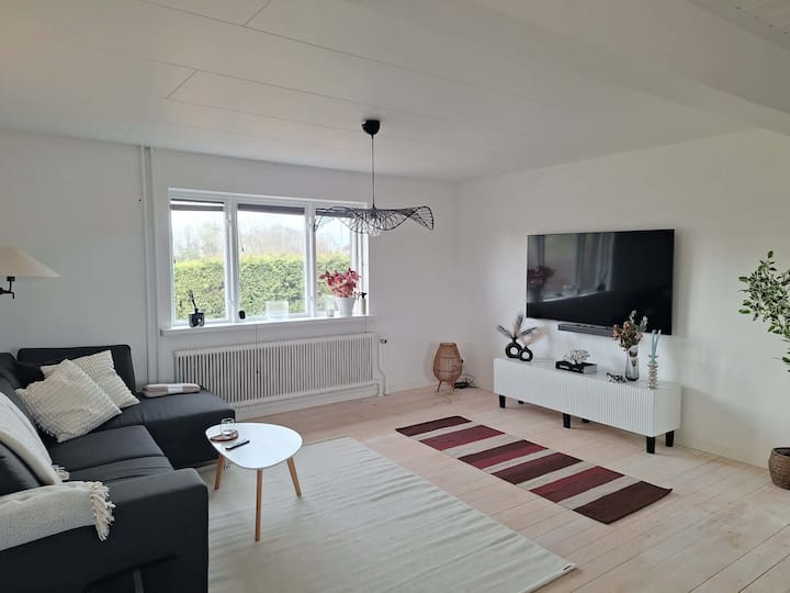 Lantlig Hus Nära Båstad Vid Grevie Backar & Strand - Båstad