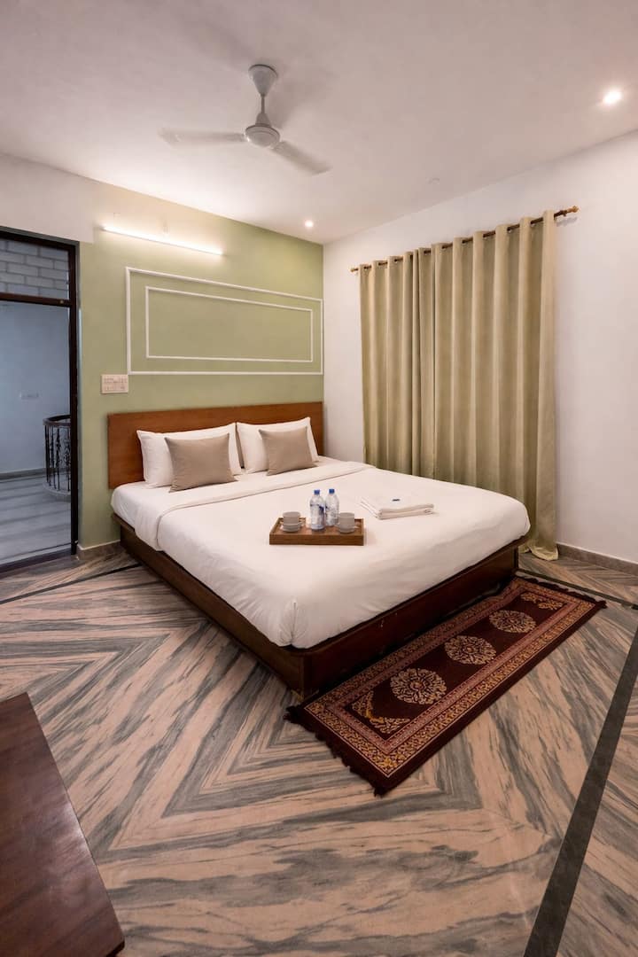 Rooms In Gomti Nagar Lucknow L Safe Stay - Lucknow