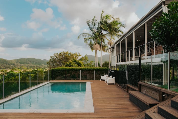 Melaleuca Estate | Eumundi Country Escape - Cooroy