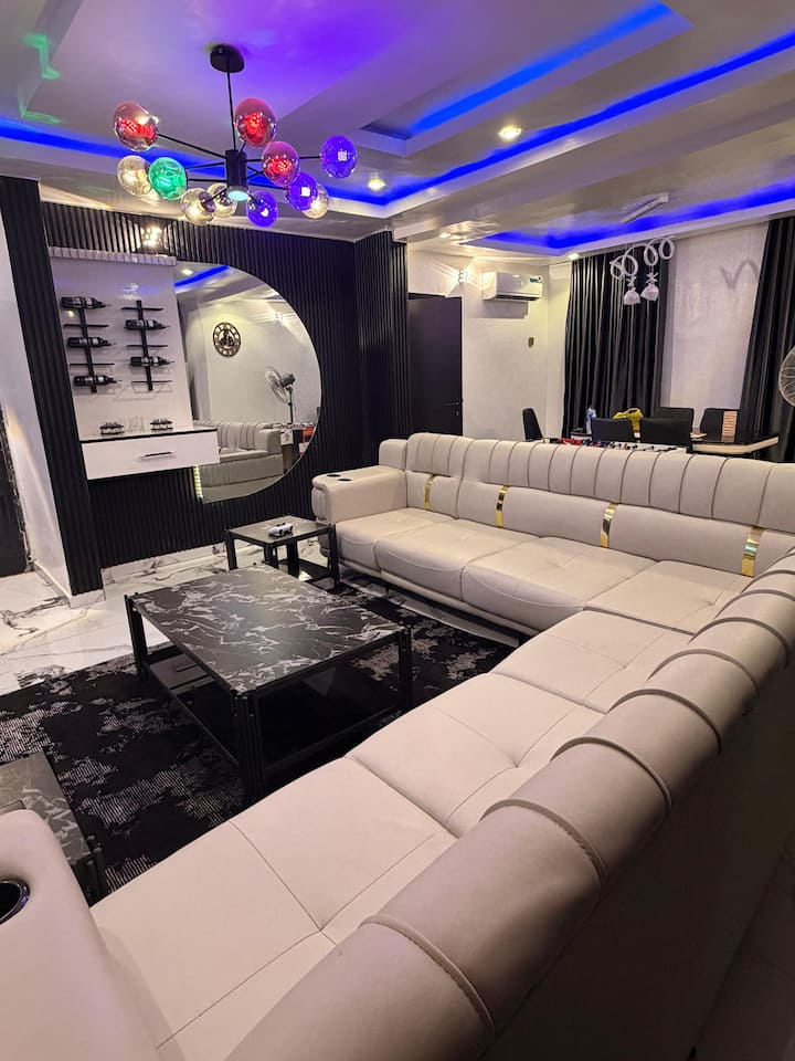 Spacious 4br Abakaliki Home | Secure & Cozy Stay! - Nigeria