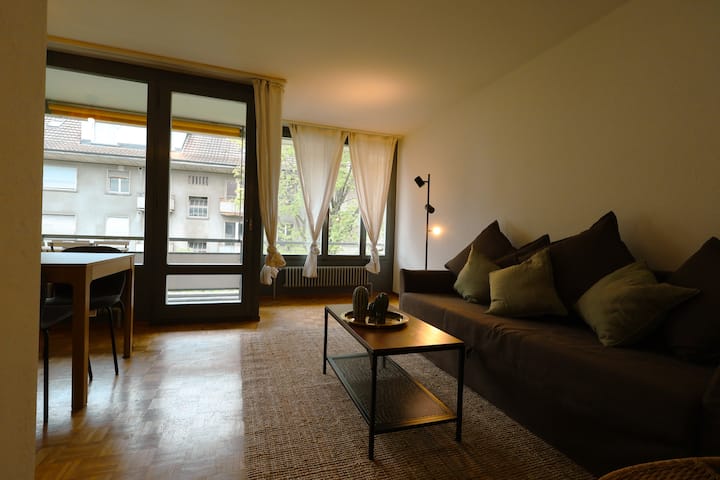 Cozy 1br With Balcony & Easy City Access - Bern