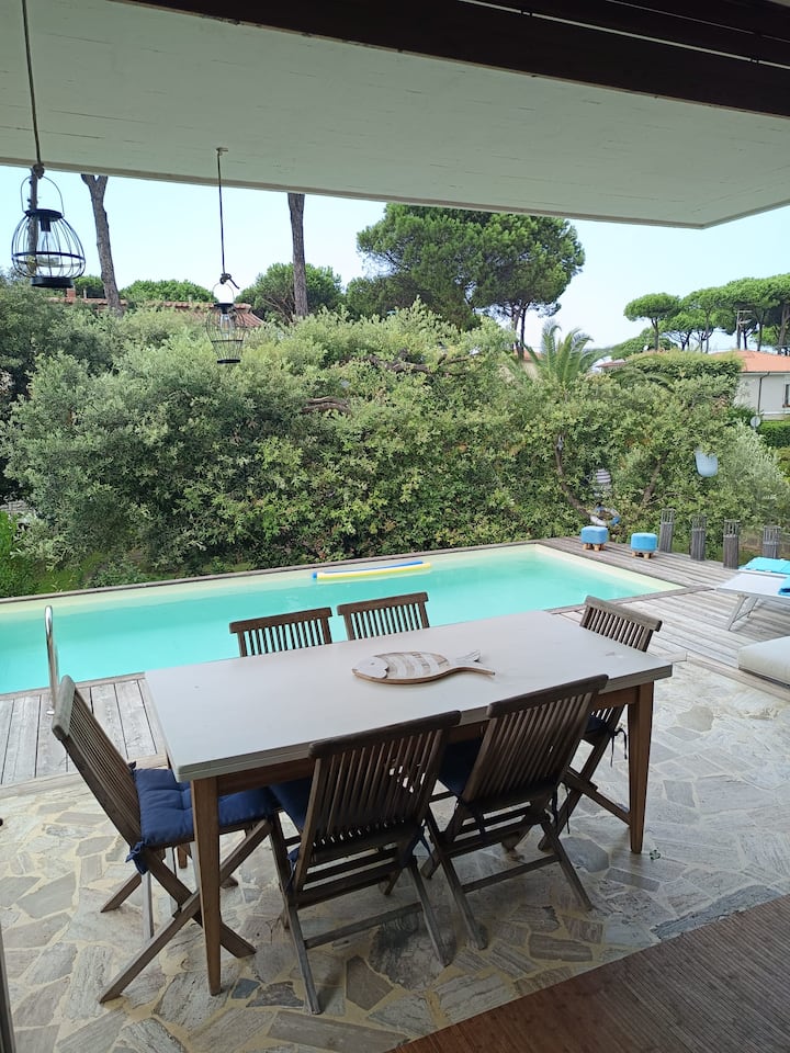 Splendida Villa Con Piscina A Due Passi Dal Mare - Livorno