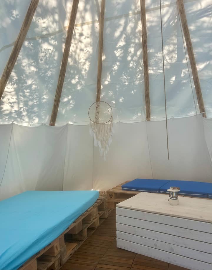 Tipi Mit Aussicht - Switzerland