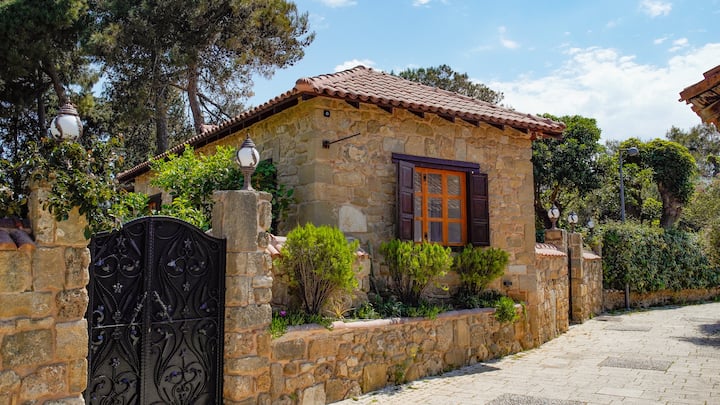 Charming Villa In Ancient Side Near Historic Ruins - Side