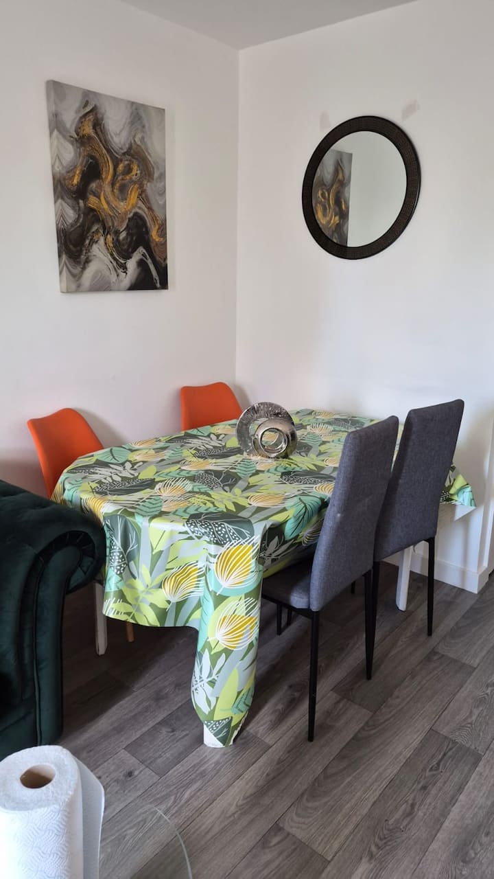 Modern Canterbury House - Free Parking - Canterbury