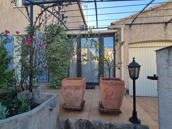 Studio Attenant à Ma Maison - Solliès-Pont