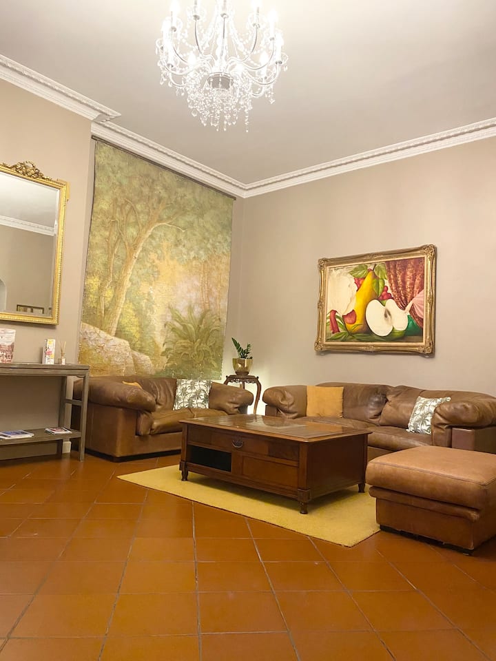 Bel Appartement Au Coeur De La Capitale Du Parfum - Grasse