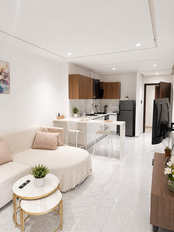 Appartement Moderne, Lumineux Avec Terrasse - Tunisie